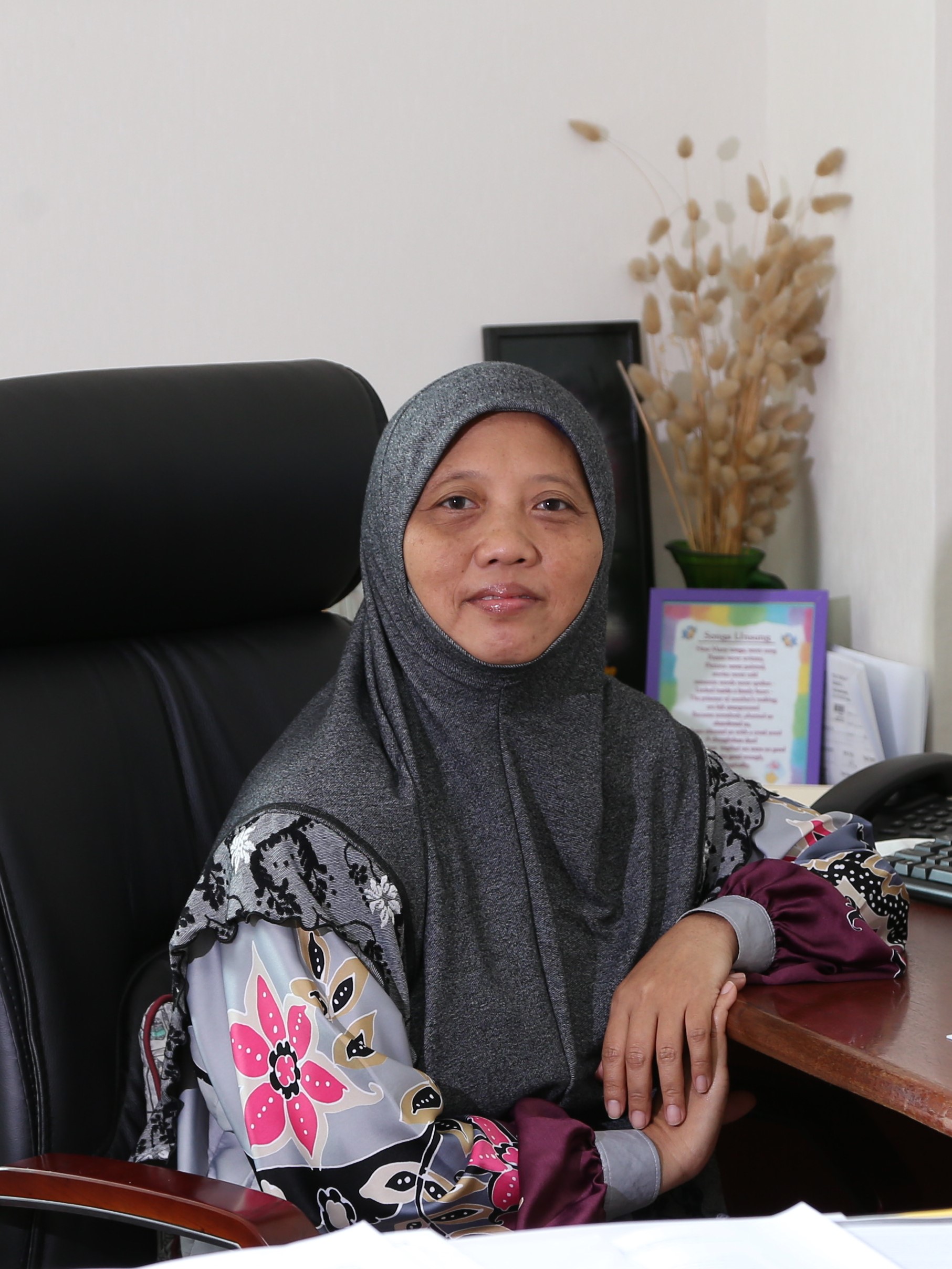 CURRICULUM VITAE PROF. MADYA DR. NOORLAILI BINTI MOHD TOHIT @ MOHD TAUHID
