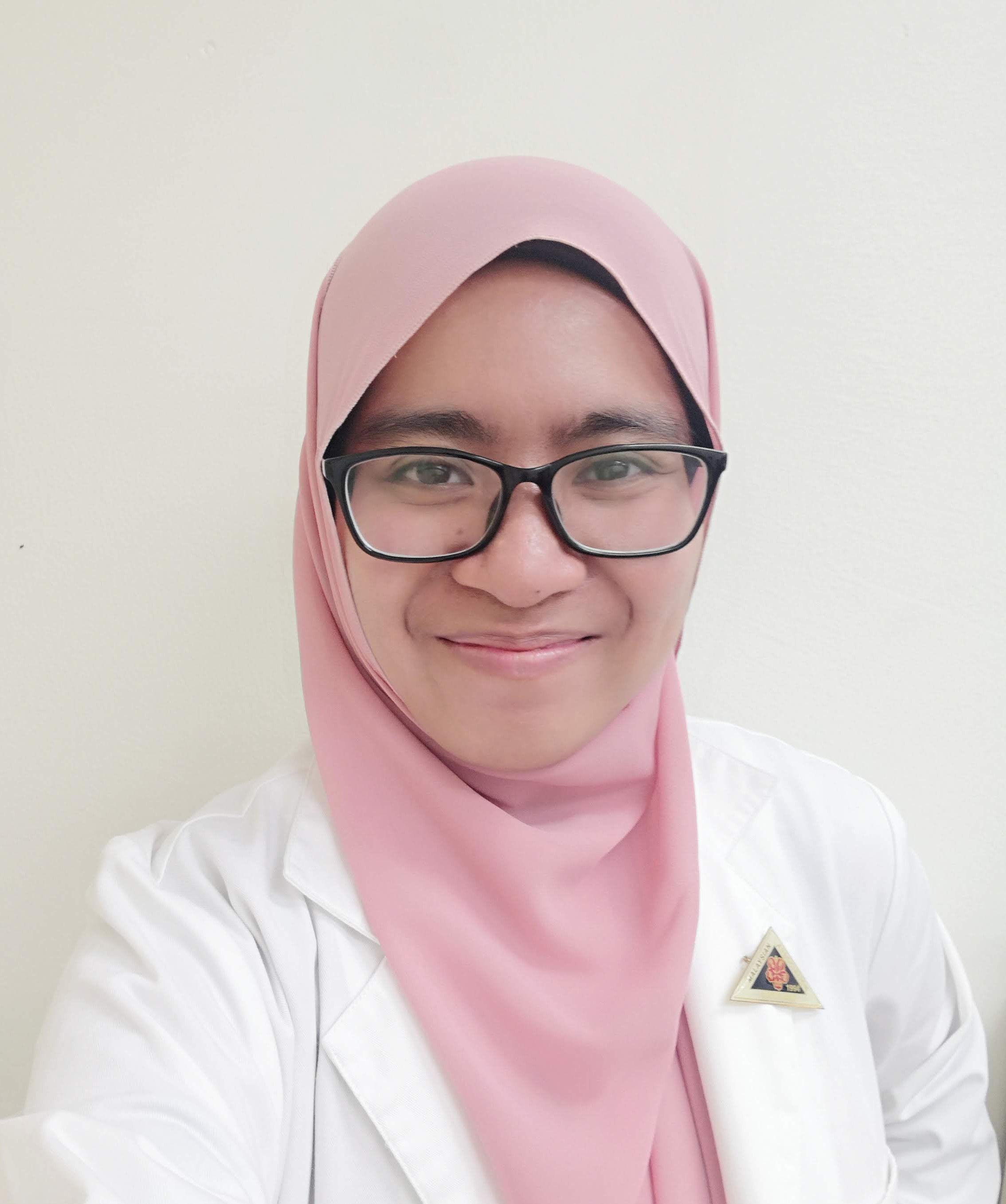 CURRICULUM VITAE DR. NURUL HUDA BINTI RAZALLI